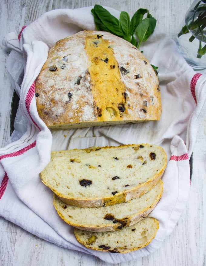 No Knead Bread - Easy Homemade Bread Recipe • Two Purple Figs