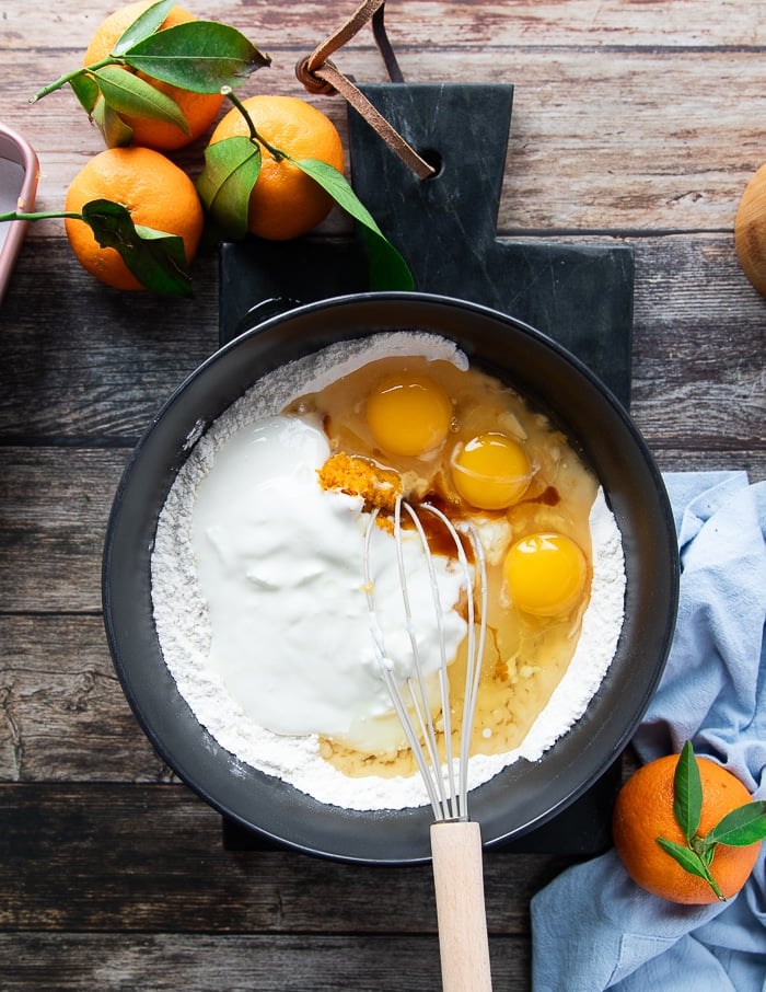 Mandarin Orange Cake • One Bowl Mandarin Orange Recipe {Video} • Two ...