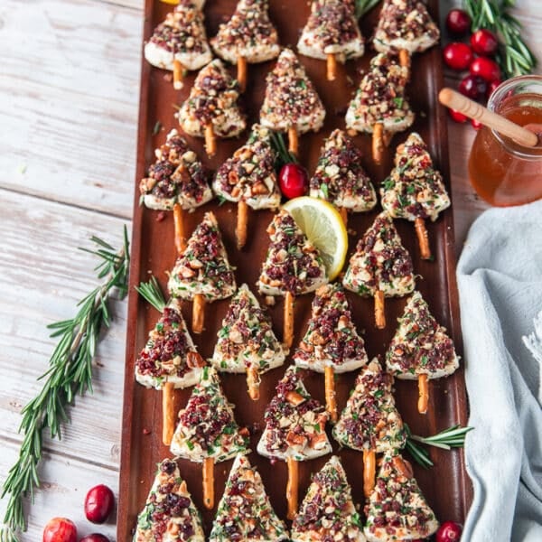 Cheese Christmas Trees • Easy Holiday Cheese Appetizer {Video} • Two ...