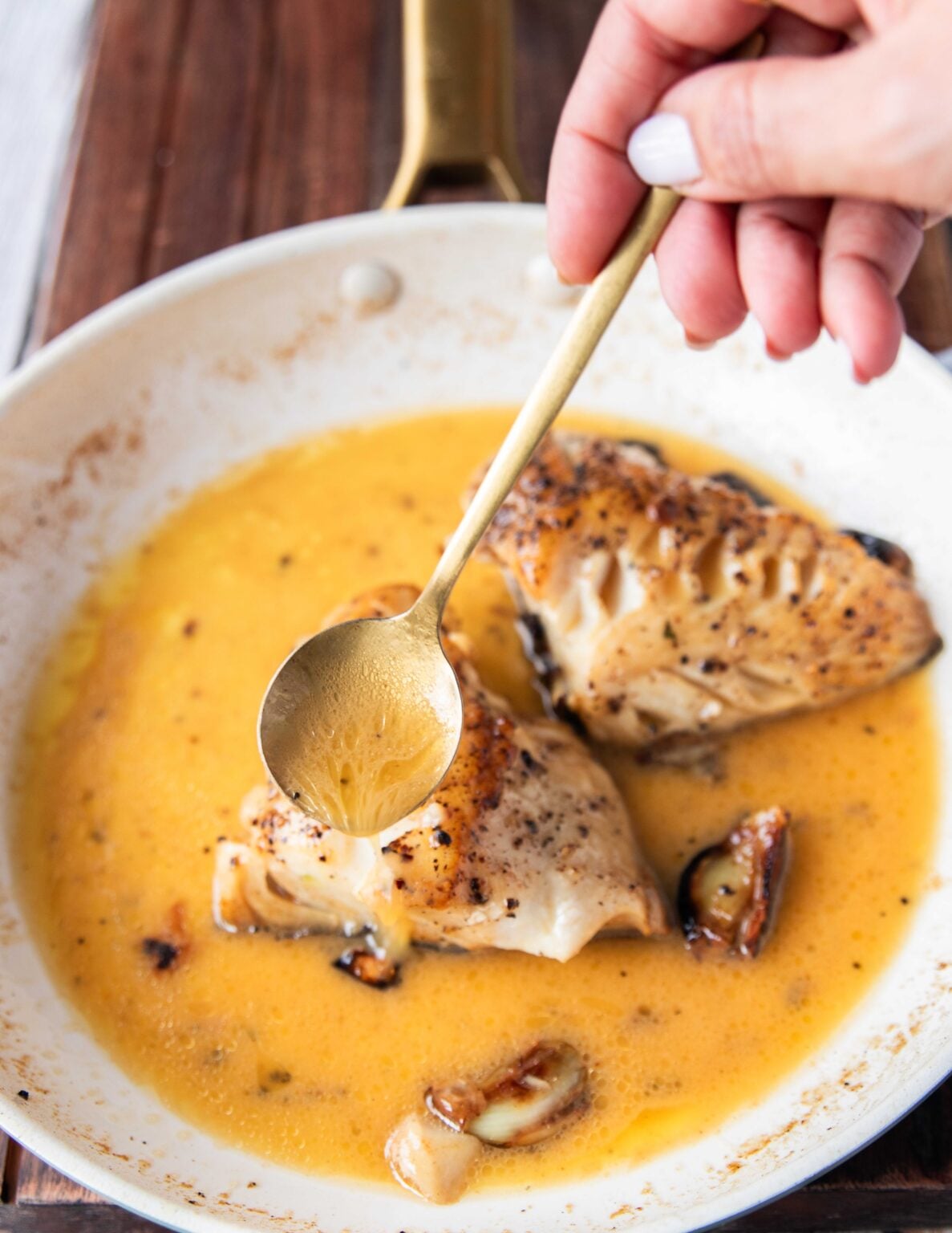 Lemon Garlic Butter Sauce • Buttery Sauce for Fish in 5 mins {video ...